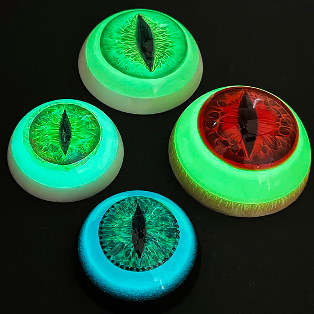 How to make Glow In The Dark Resin Eyes with little-windows.com – Little Windows Brilliant Resin ...