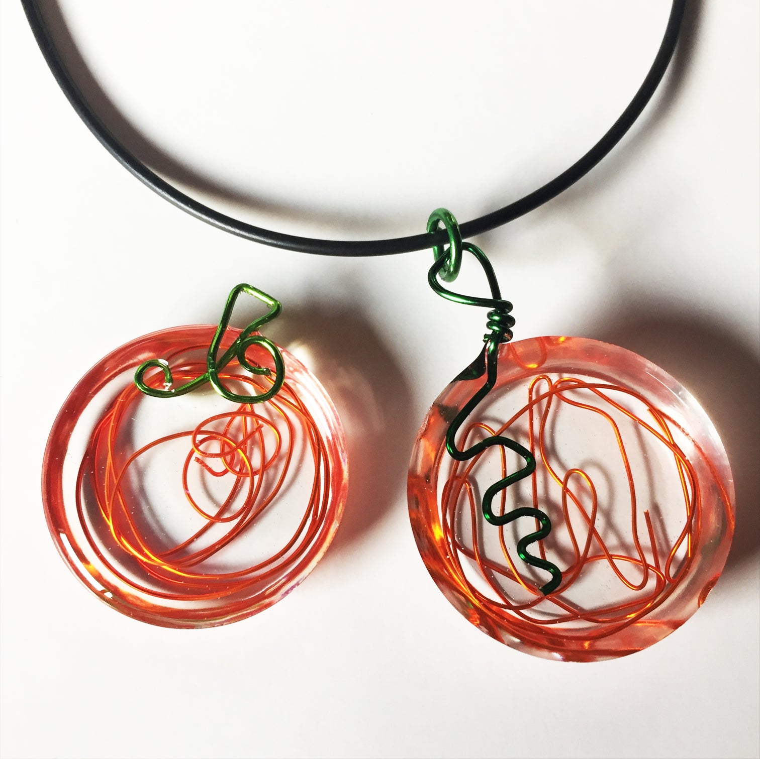Embed Wire in Resin for Easy Colorful Jewelry – Little Windows ...